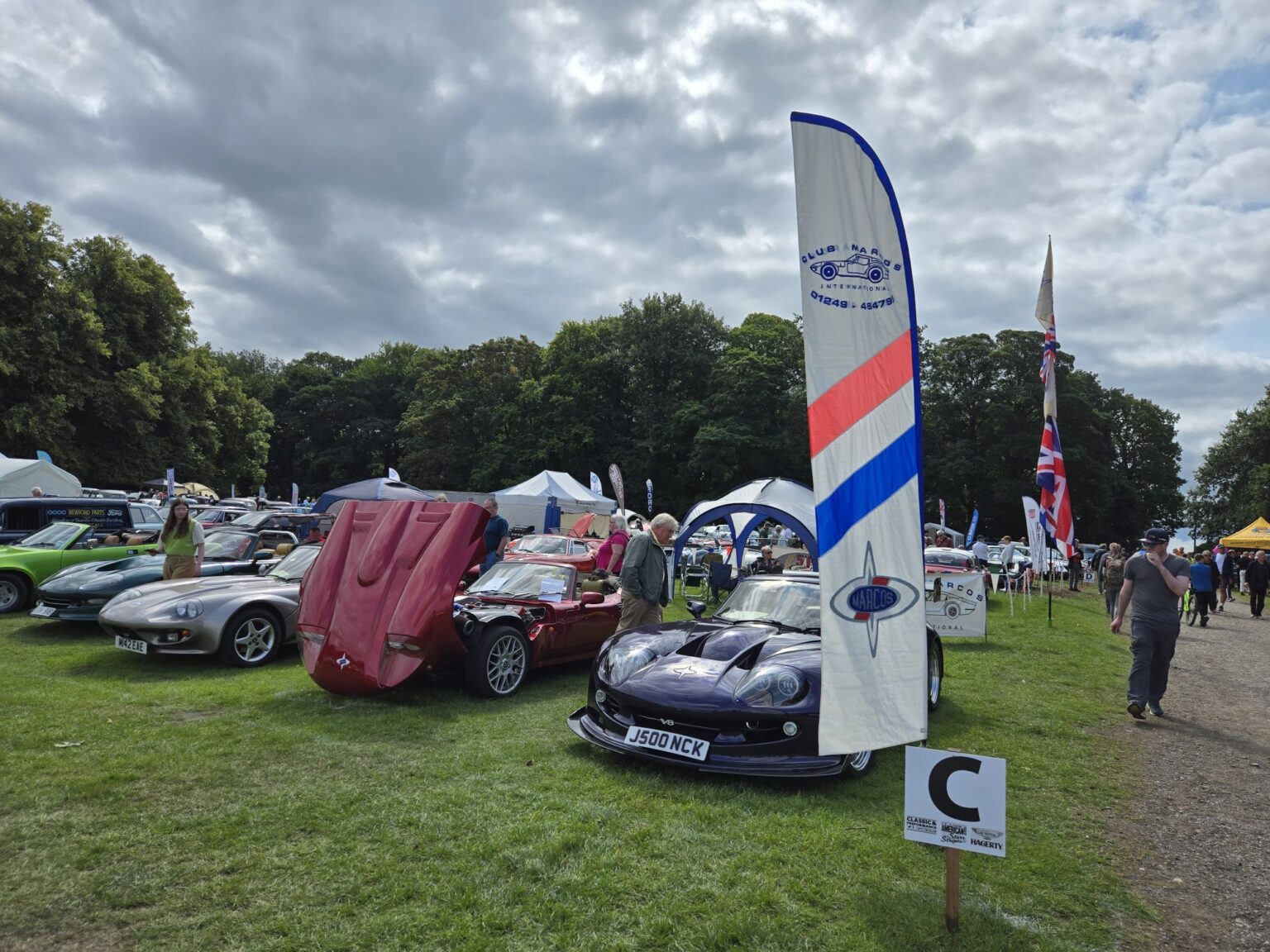 Pavlova at Tatton - Marcos Mantis ownershipMarcos Mantis ownership